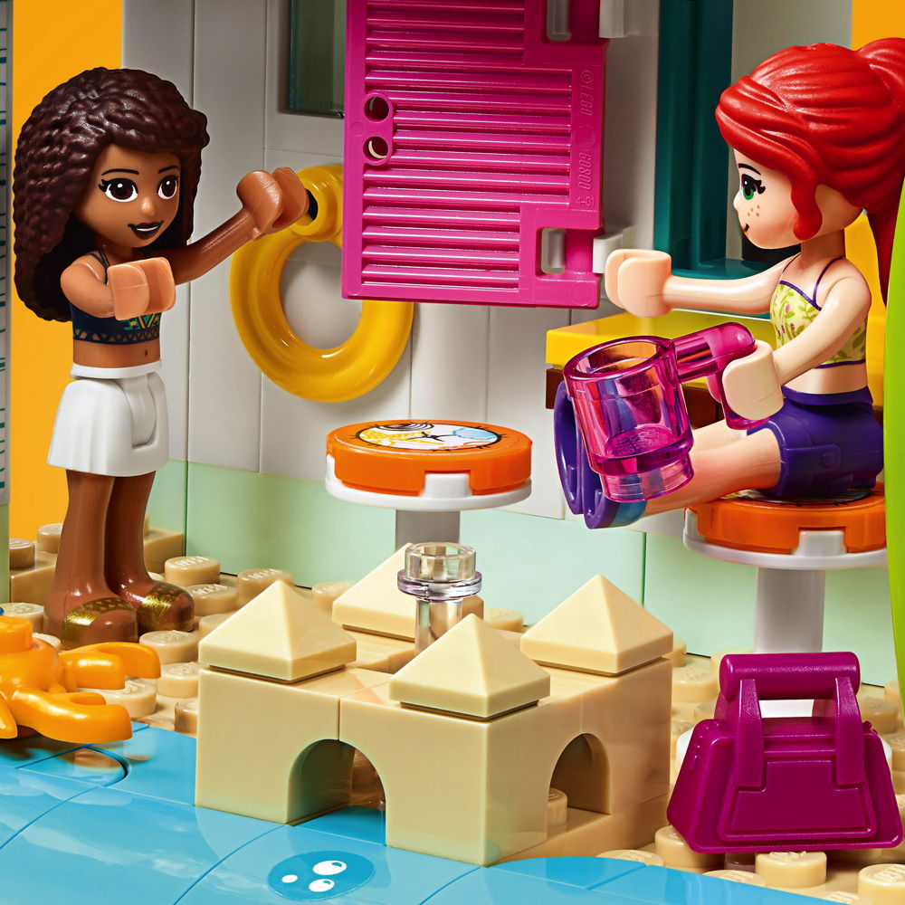 LEGO® Friends Strandhaus mit Tretboot 444 Teile 41428